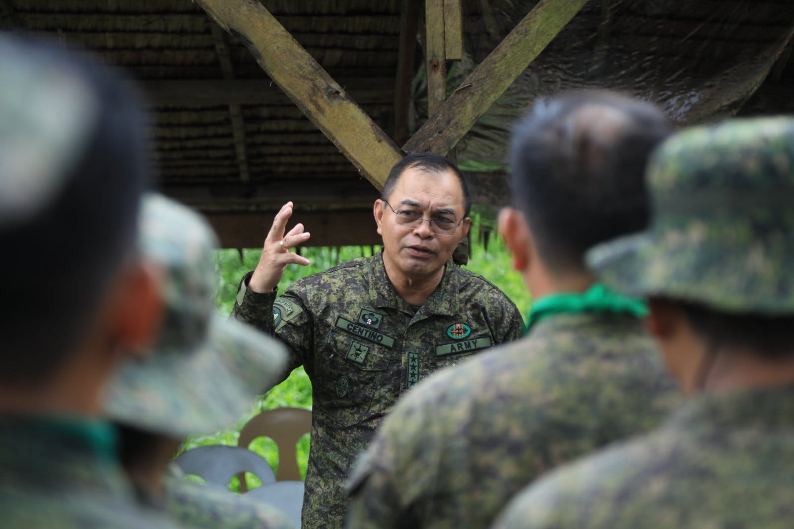 Afp Chief Visits Samar Troops Echoes Mission To End Insurgency